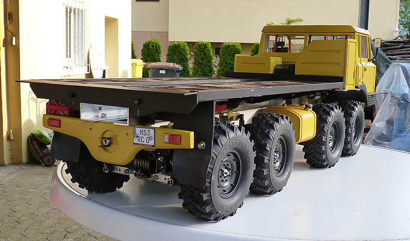 Tatra 813 | Scale Builder's Guild